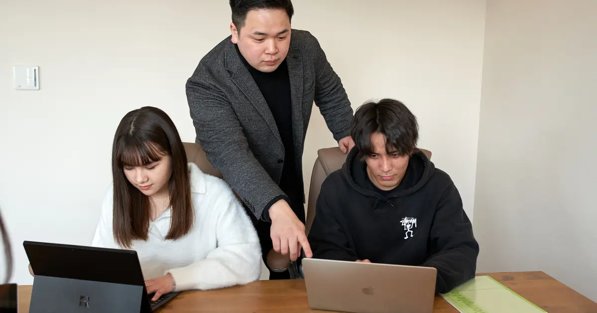 Java Script をマスターして需要あるWEBデザイナーへ！教育あり - 株式会社iRupのUI/UXデザイナーの採用 - Wantedly