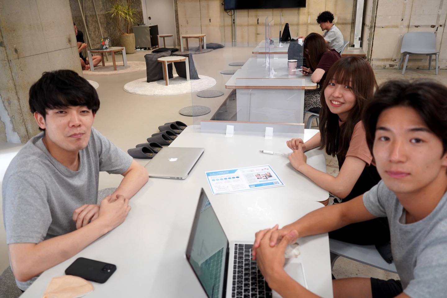 美大生歓迎｜大学で学んだデザインをコスメベンチャーで実践しませんか？ - 株式会社iHackのデザイン・アートの採用 - Wantedly