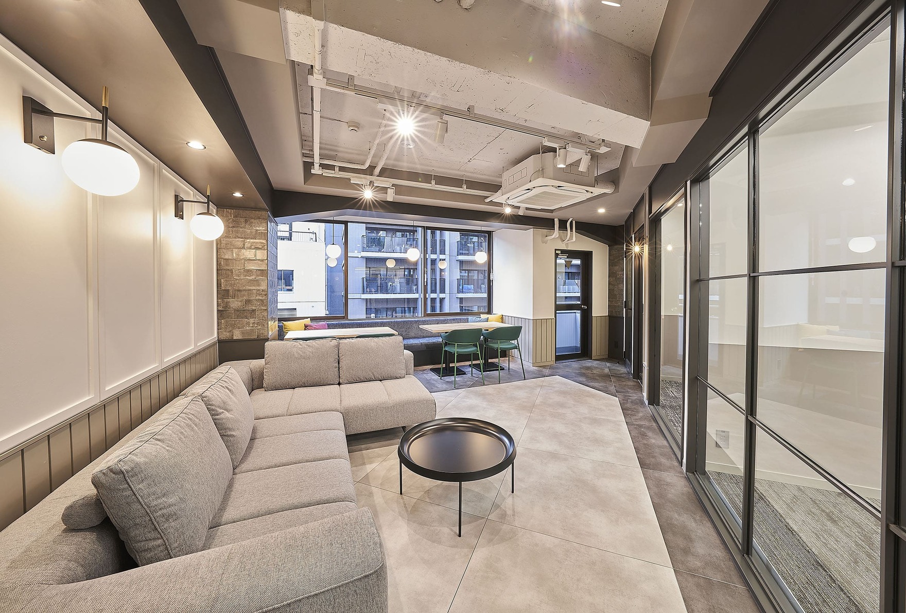 JP-BASE築地 by 株式会社LEVECHY